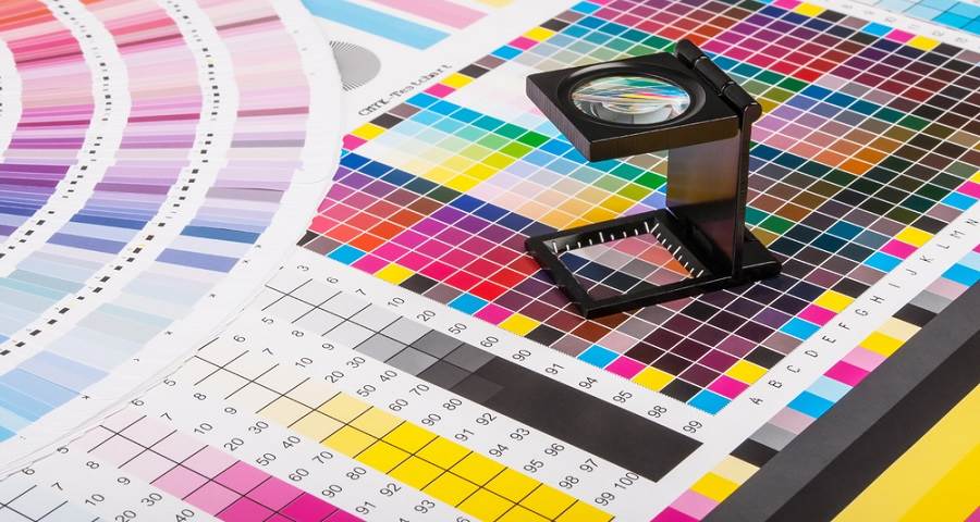 What is the difference between litho and digital printing?